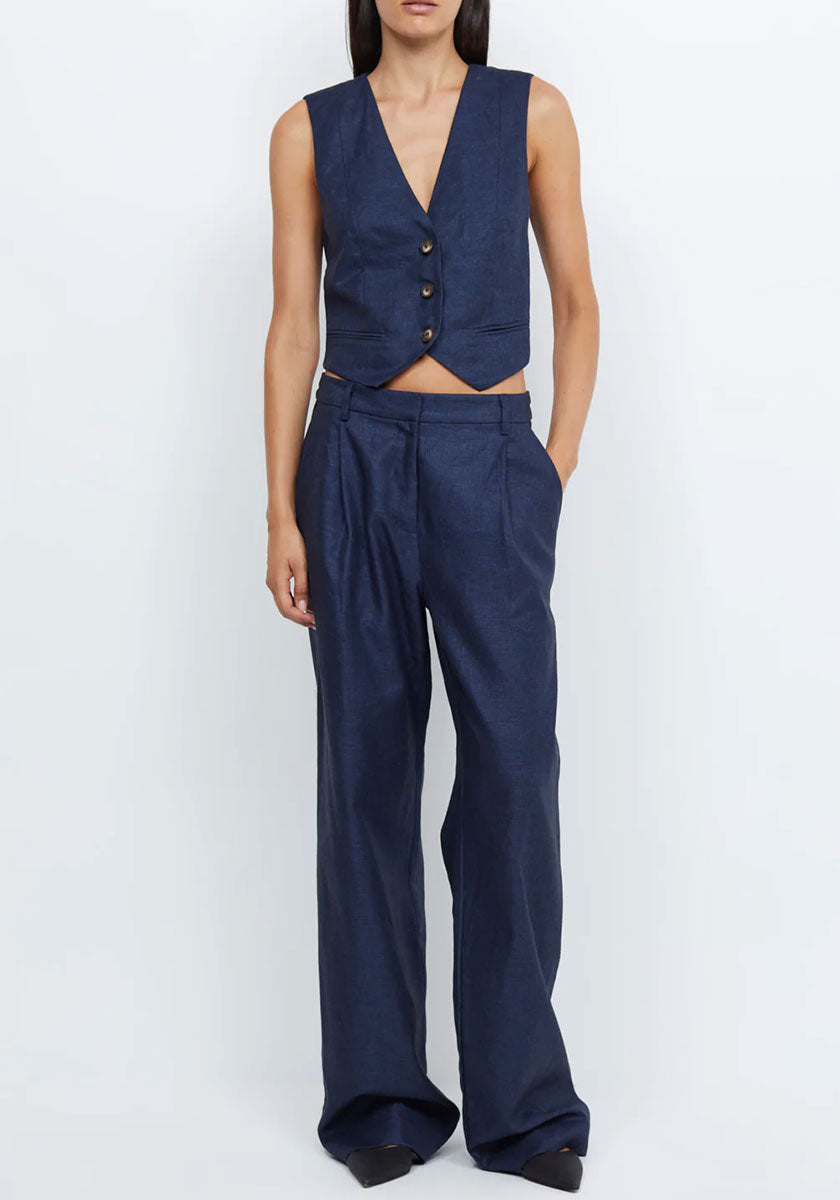 Bec & Bridge– Alterior Motif